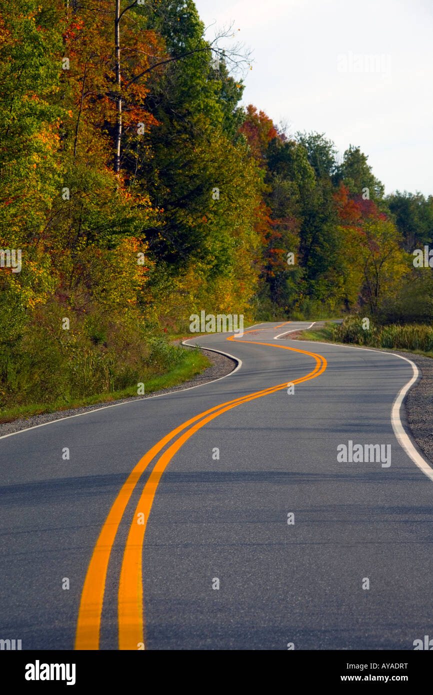 Countryroads hi-res stock photography and images - Alamy