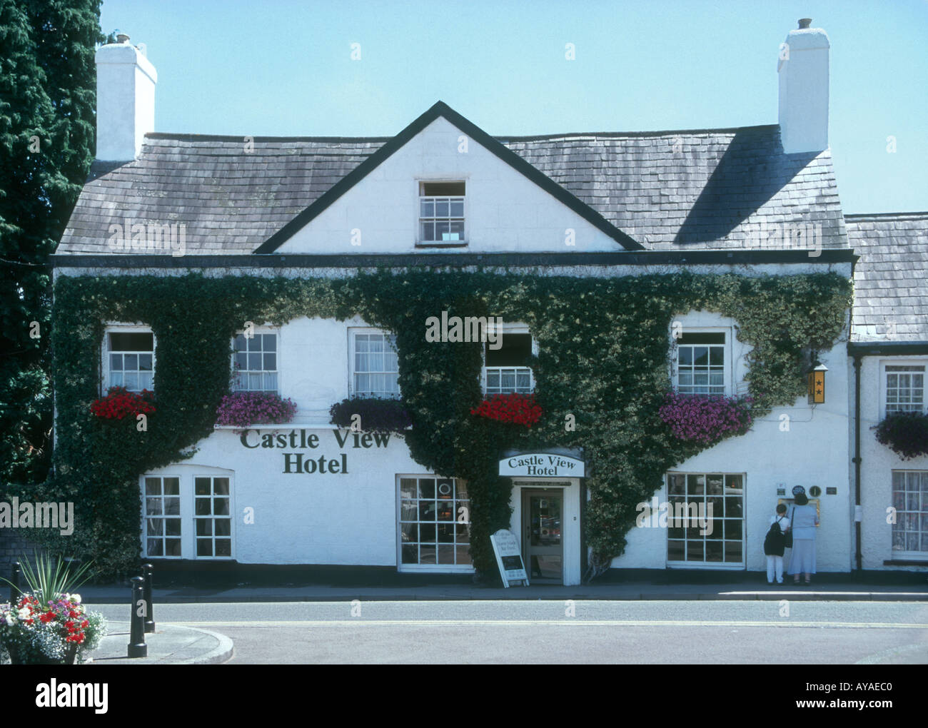 Castle view hotel chepstow hi-res stock photography and images - Alamy