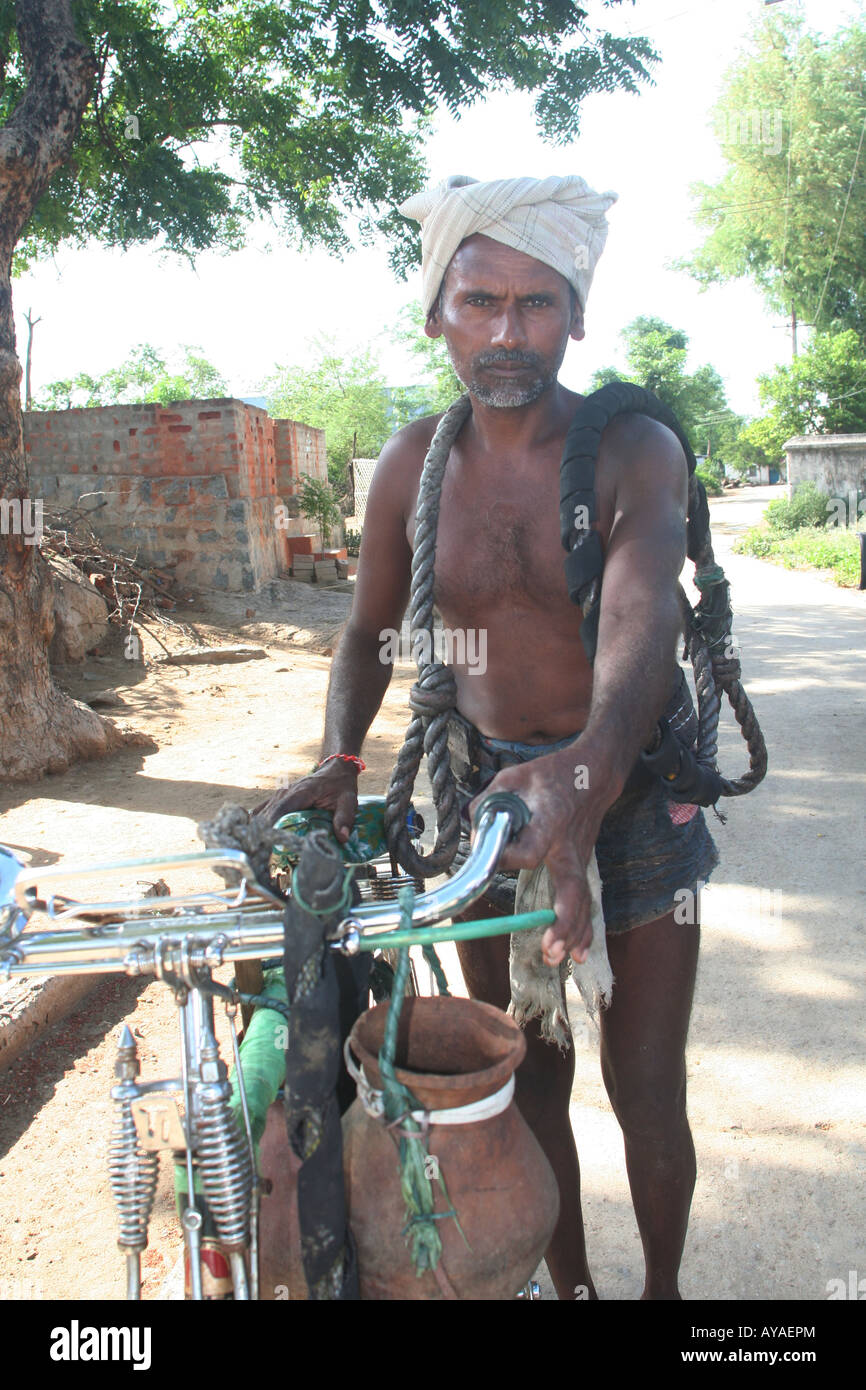 A Toddy puller in Andhra Pradesh Stock Photo - Alamy