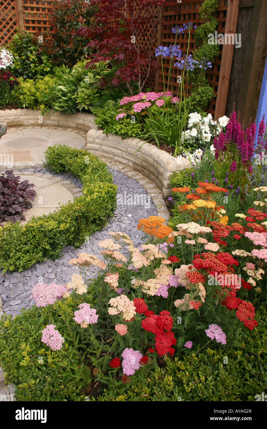 UK Cheshire Knutsford Tatton Hall RHS Flower Show Garden Creations ...