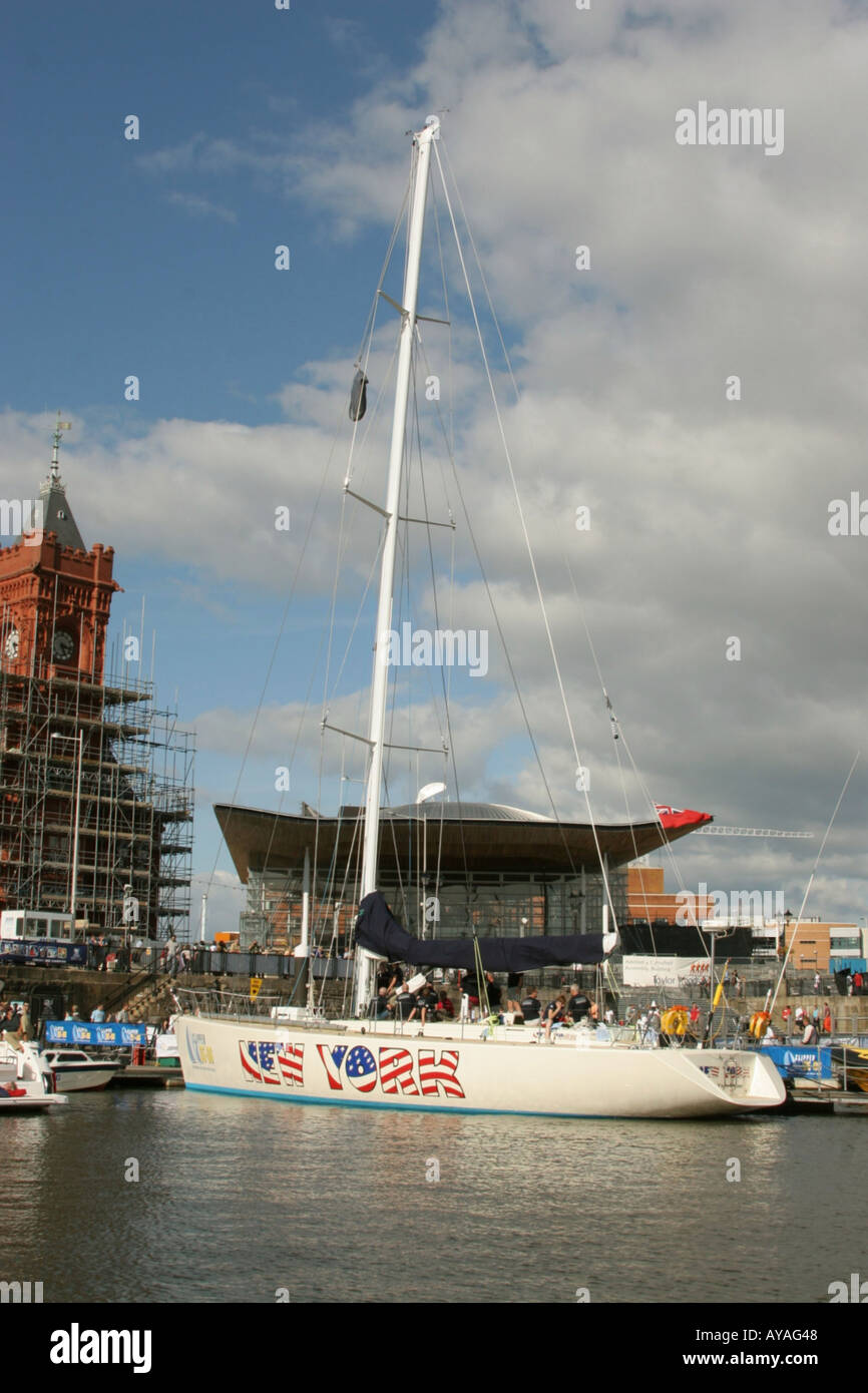 The new world 2005 ships hi-res stock photography and images - Alamy