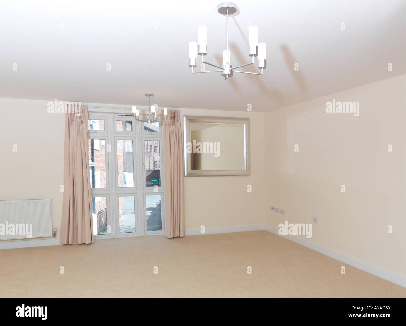 Luxury flat hi-res stock photography and images - Alamy