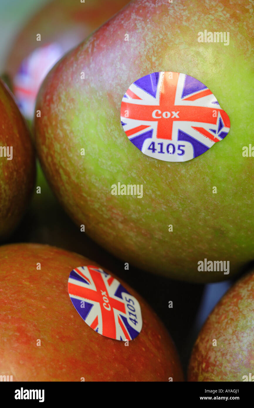 Red apple sticker hi-res stock photography and images - Alamy