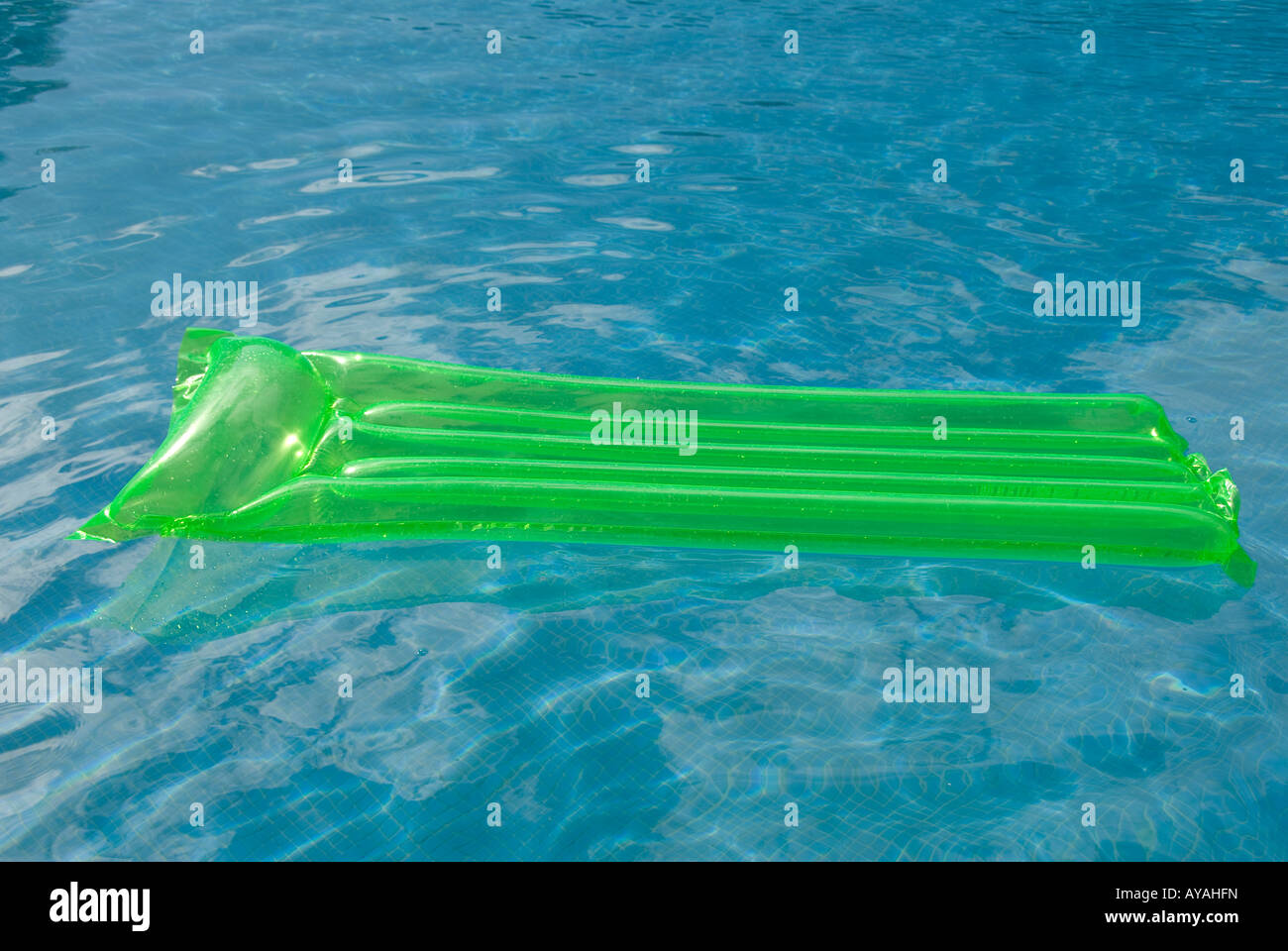 Inflatable water mattress hi-res stock photography and images - Alamy