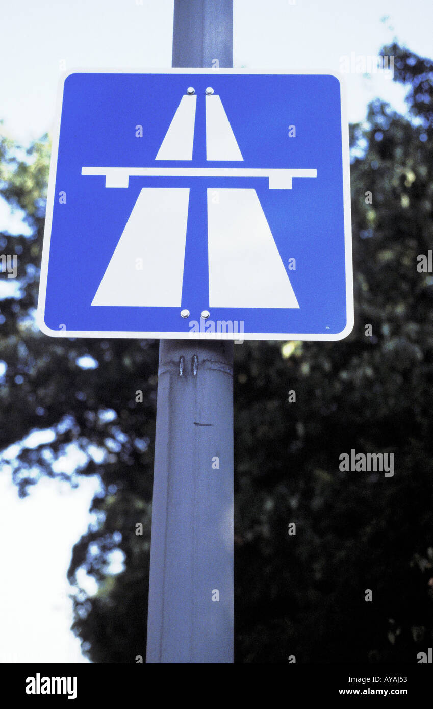 Autobahnschild hi-res stock photography and images - Alamy