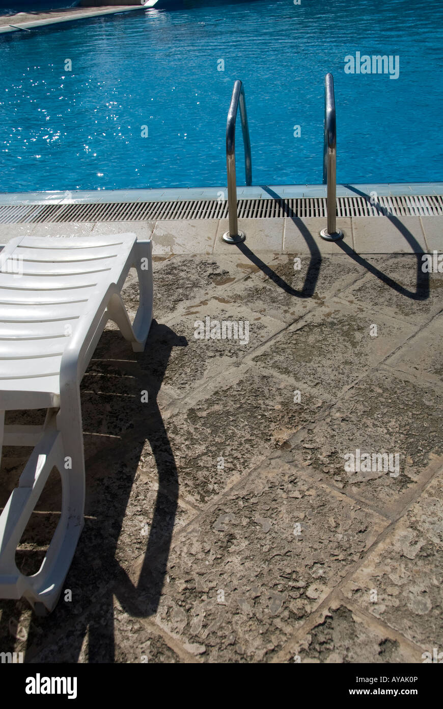 empty swimming pool Stock Photo - Alamy
