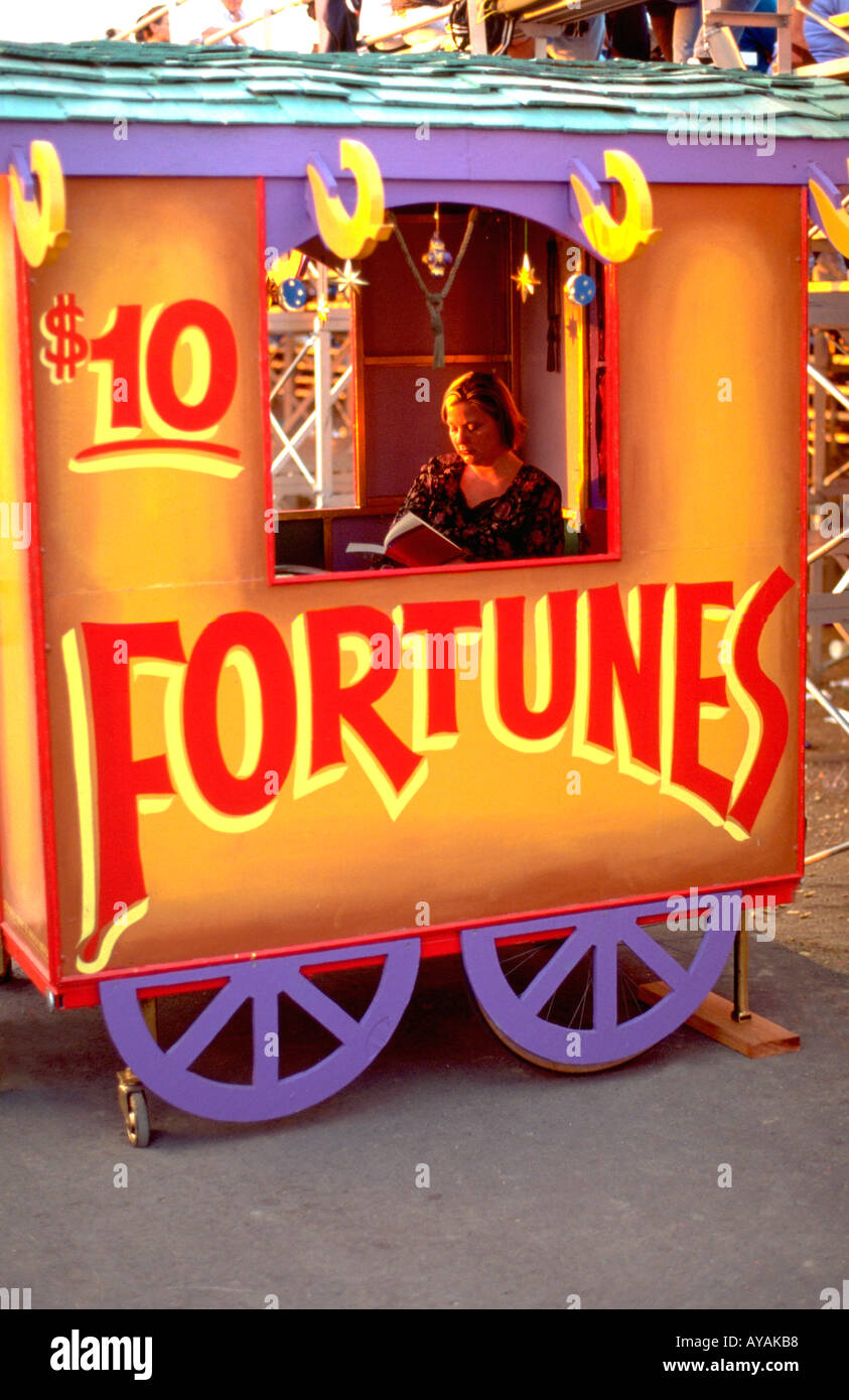 Psychic booth hi-res stock photography and images - Alamy
