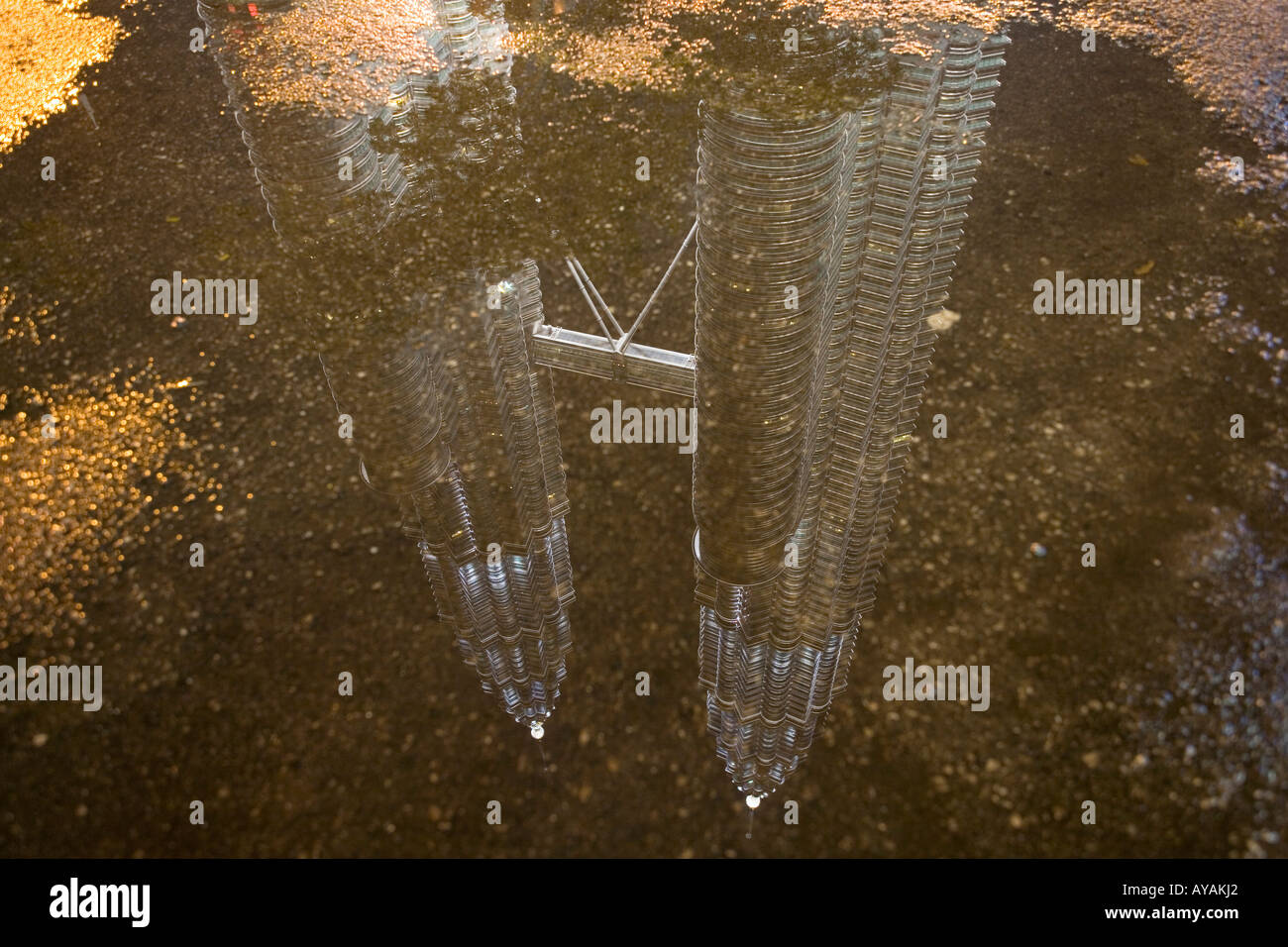 88 story towers hi-res stock photography and images - Alamy