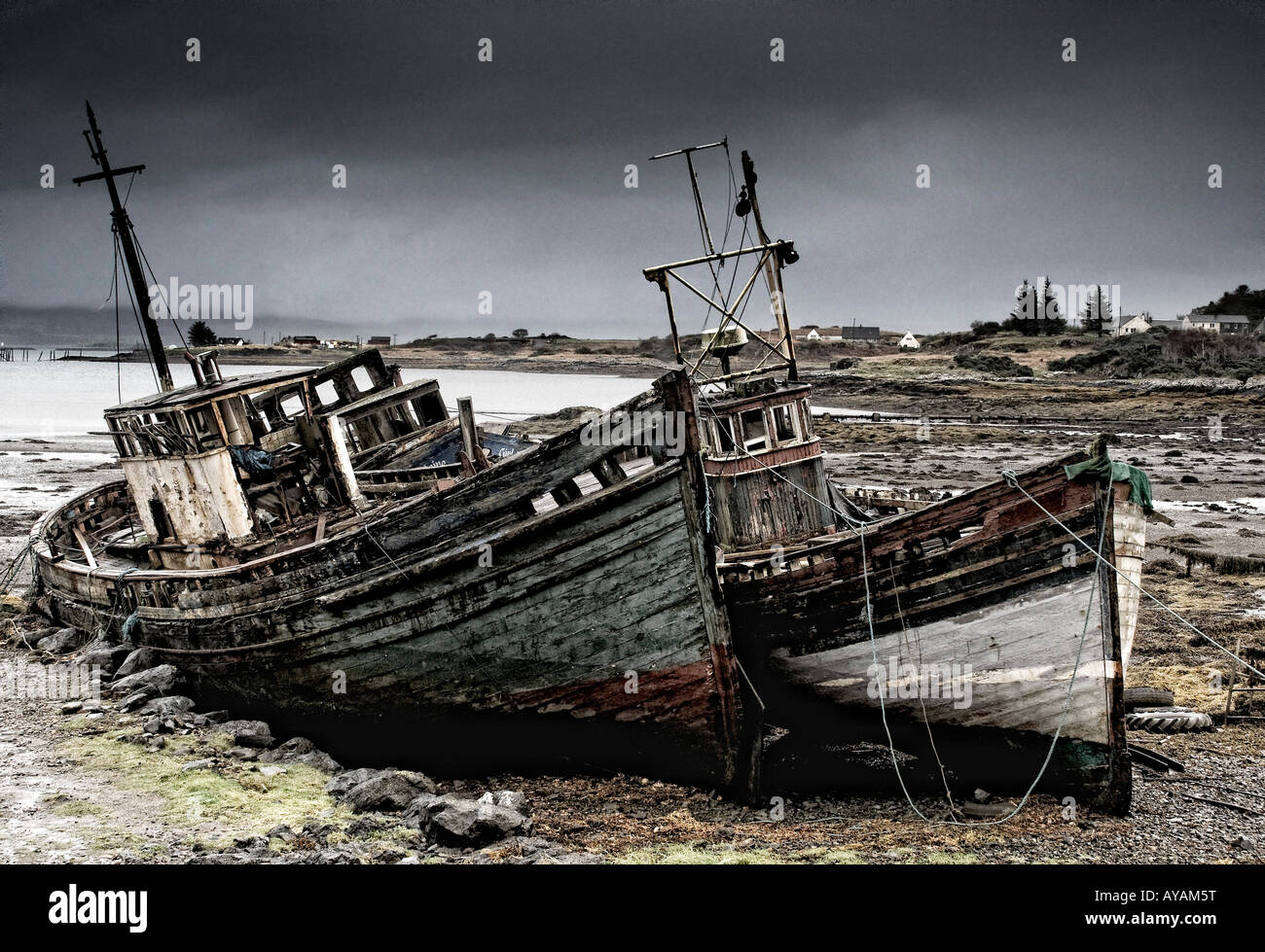 Shipwrecked vessels hi-res stock photography and images - Alamy