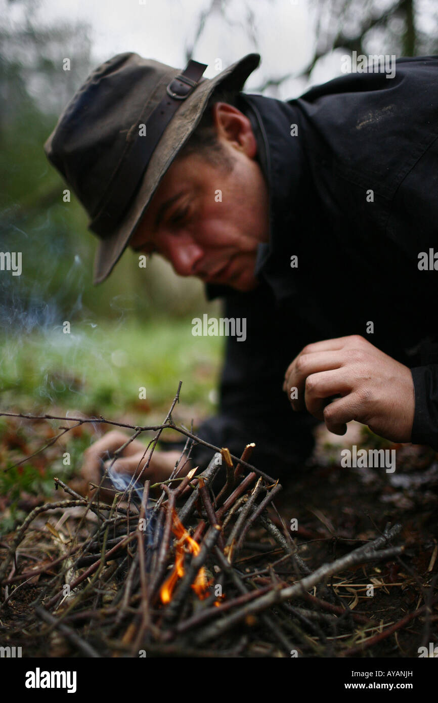 Bushcraft hi-res stock photography and images - Alamy