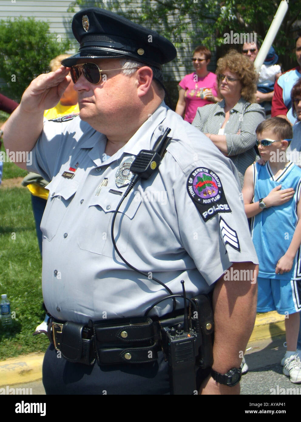 Police officer saluting hi-res stock photography and images - Alamy