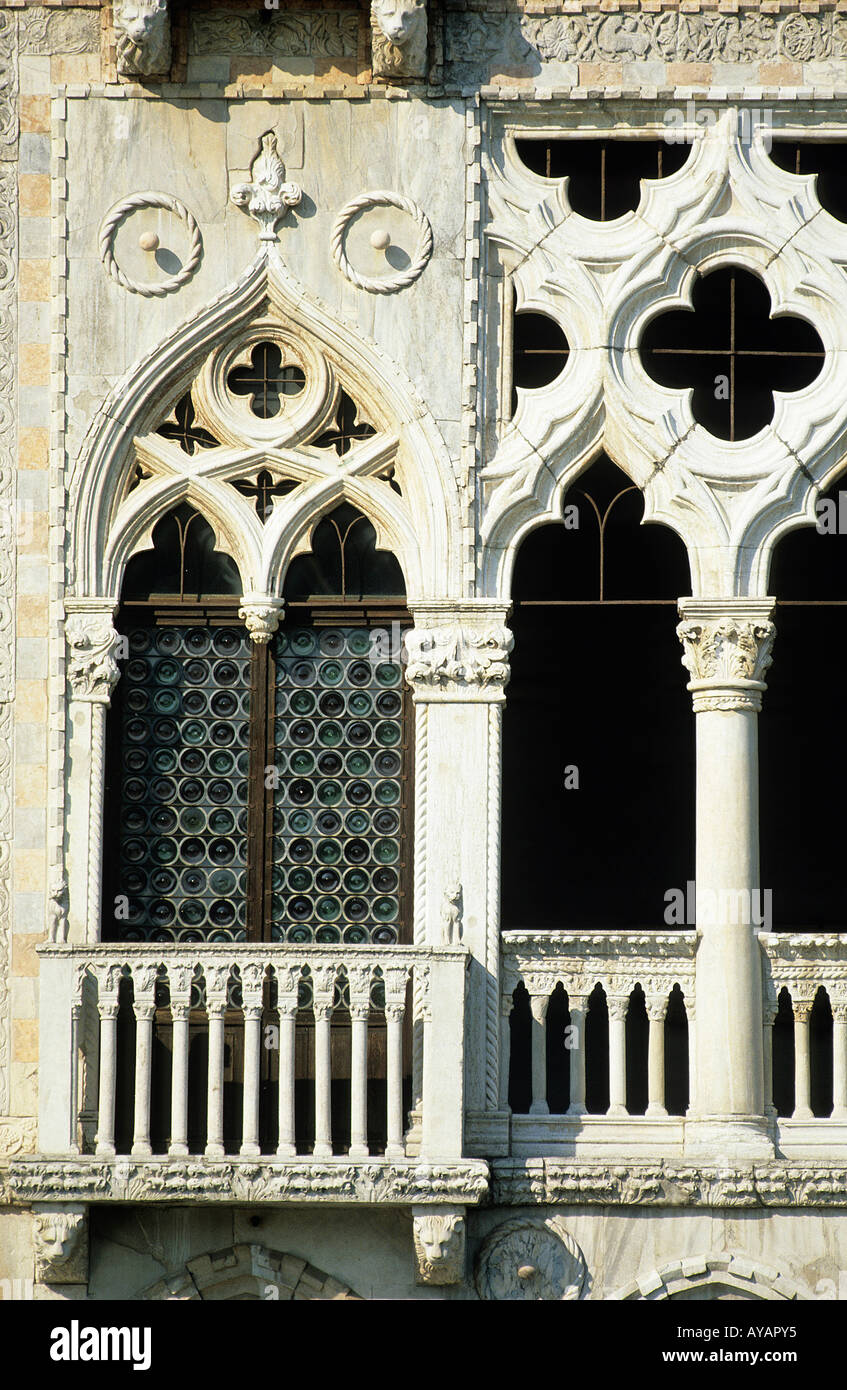 Gothic tracery hi-res stock photography and images - Alamy