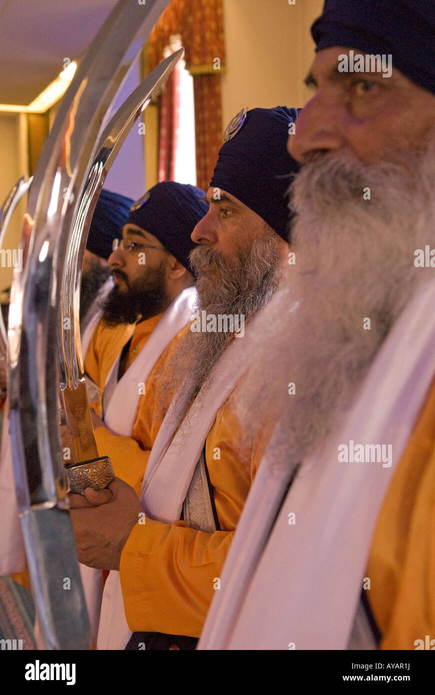 Color turbans khalsa sikhs hi-res stock photography and images - Alamy