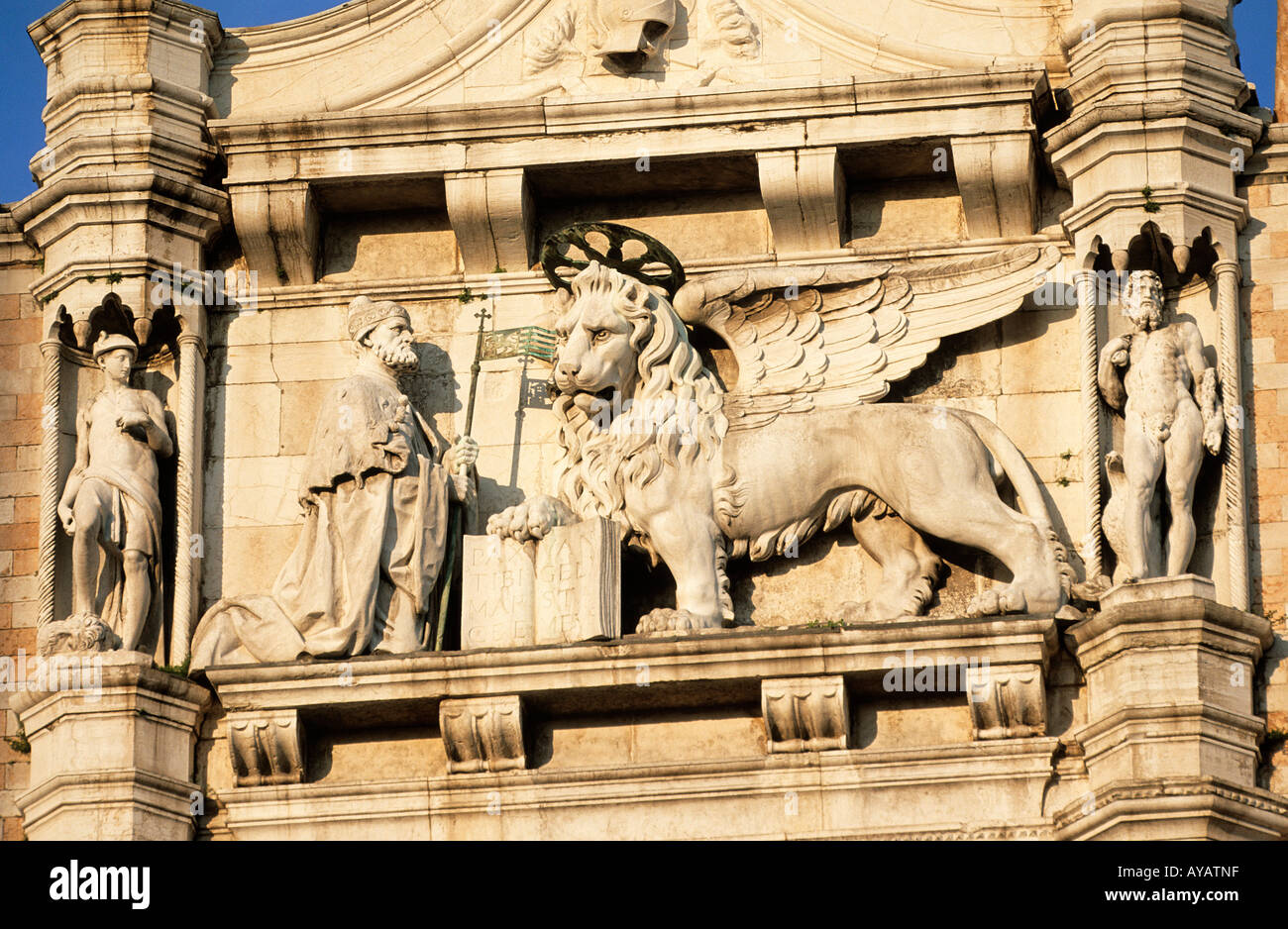 Palazzo Ducale exterior detail Porta della Carta statue of Doge Foscari ...