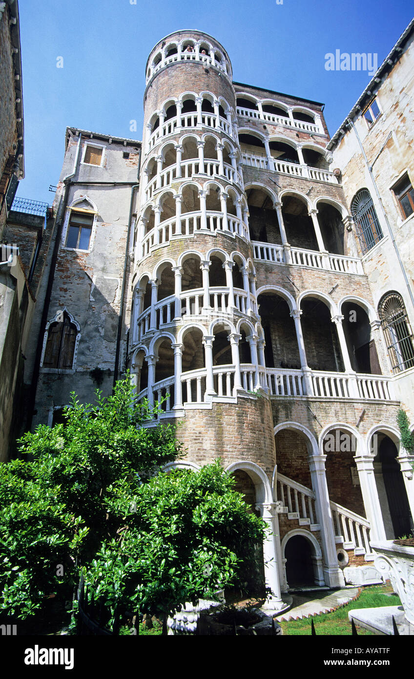 Palazzo Contarini del Bovolo exterior view Venice Stock Photo - Alamy