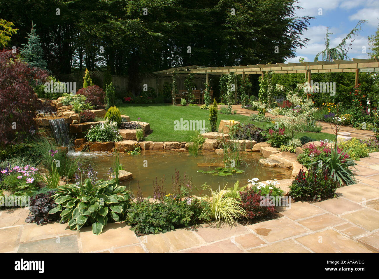 UK Cheshire Knutsford Tatton Hall RHS Flower Show Tarleton Specialist ...