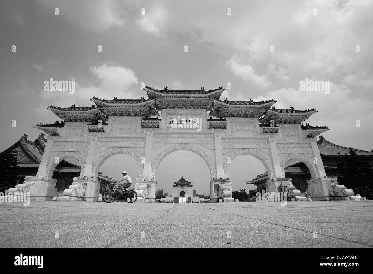 Taiwan Taipei Arches at entrance to Chiang Kai Shek Memorial Stock ...