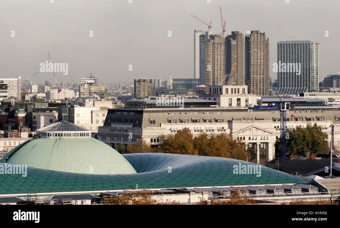 British museum roof hi-res stock photography and images - Alamy
