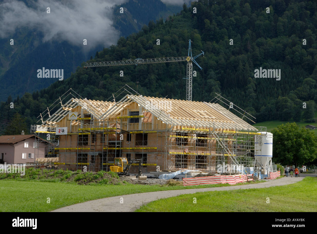 Housebuilding countryside hi-res stock photography and images - Alamy