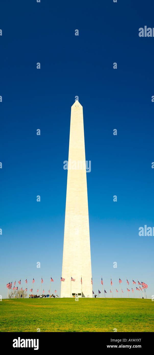 Washington Monument with a clear blue sky High resolution panorama ...