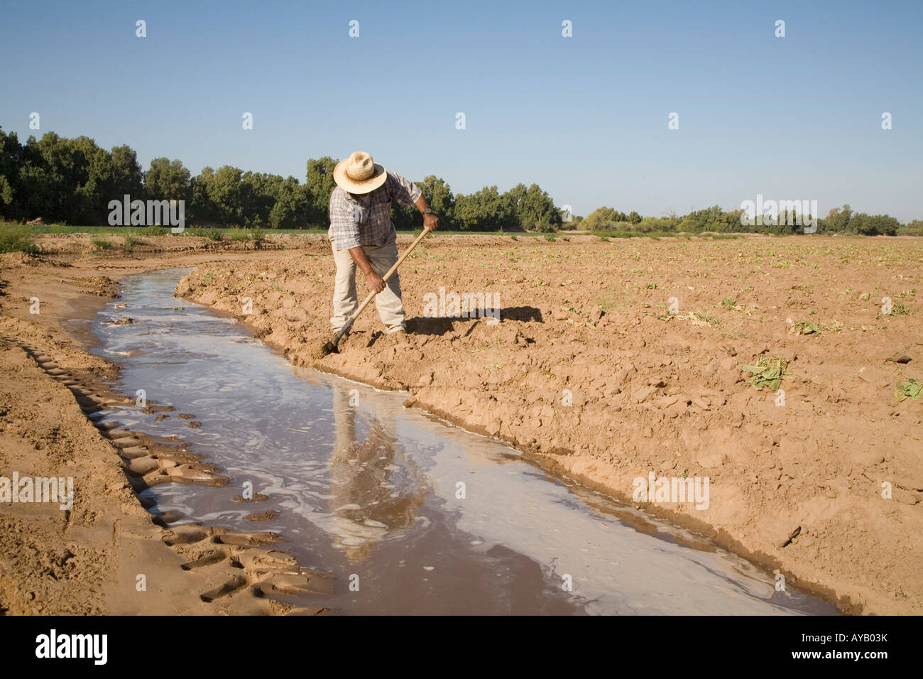 Irrigation ditches agriculture hi-res stock photography and images - Alamy