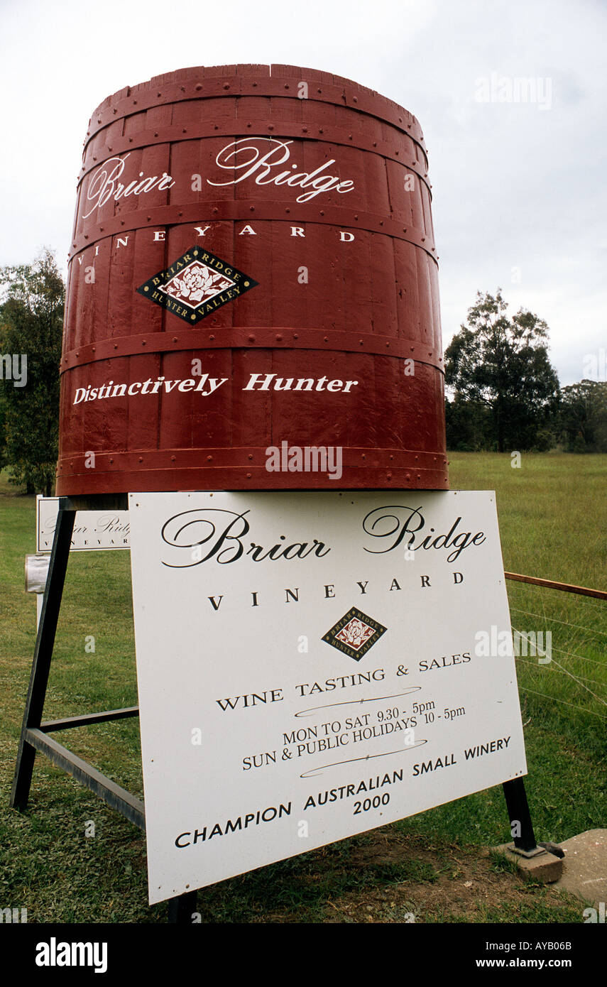 Hunter Valley Australia Vineyard entrance sign Stock Photo - Alamy