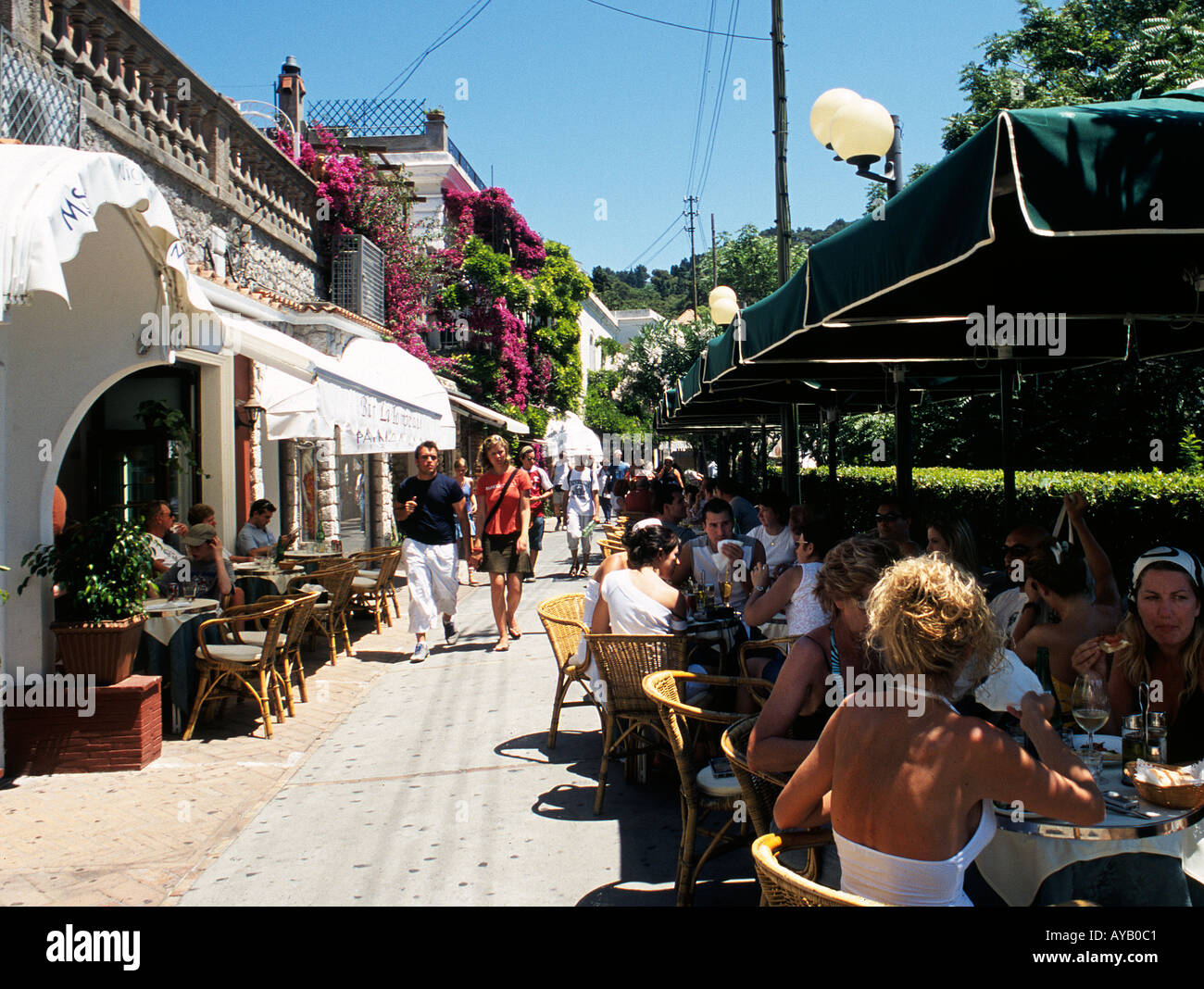 Fashionable Island of Capri Street scene Italy Stock Photo - Alamy