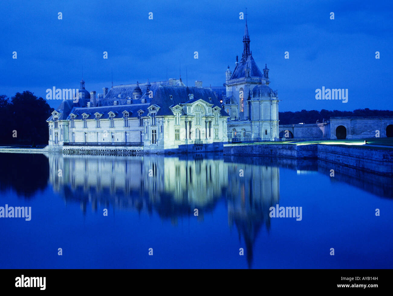 France Chantilly Chateau evening reflection Stock Photo - Alamy