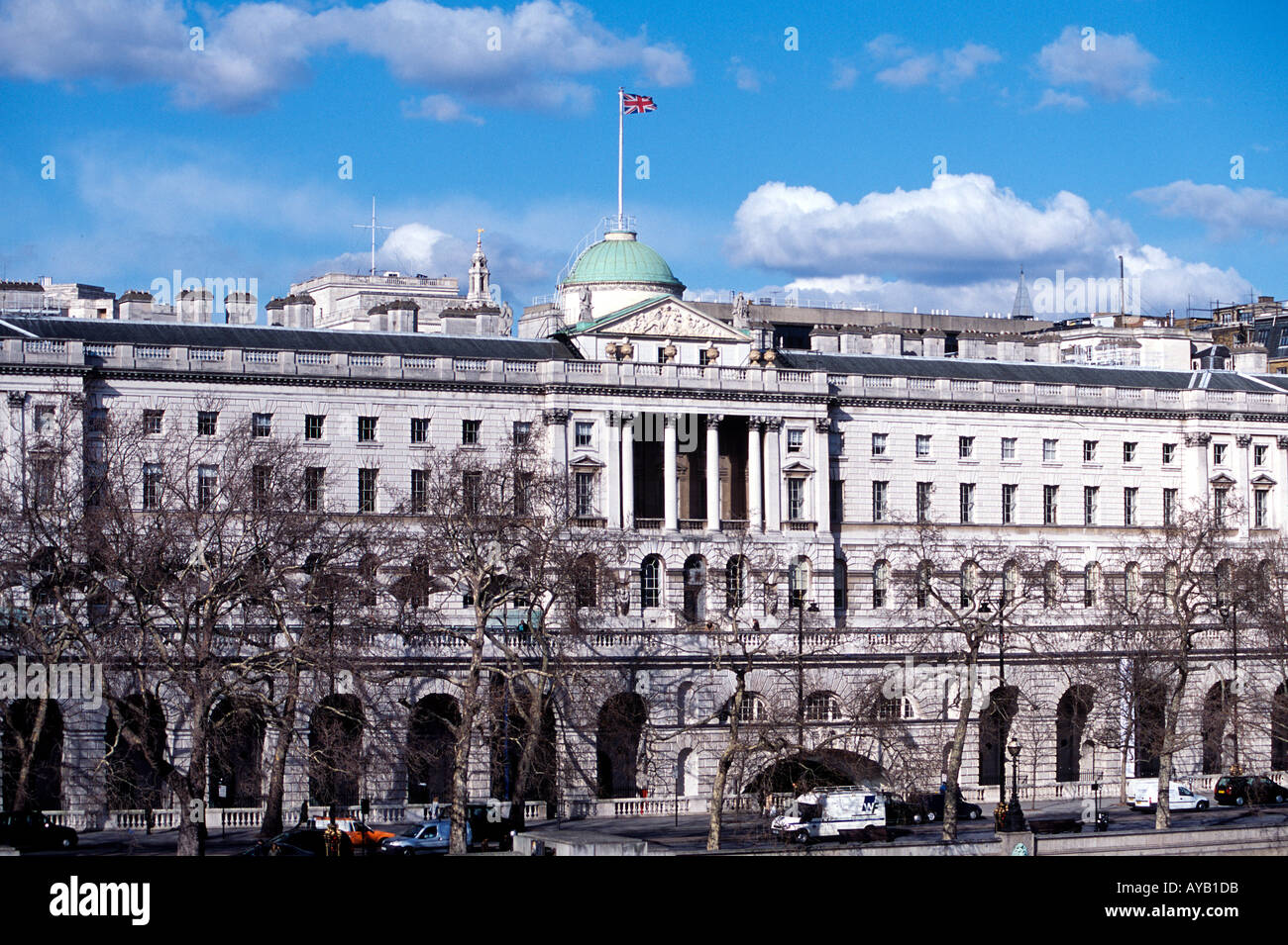 Somerset house overlooking River Thames in London UK Stock Photo - Alamy