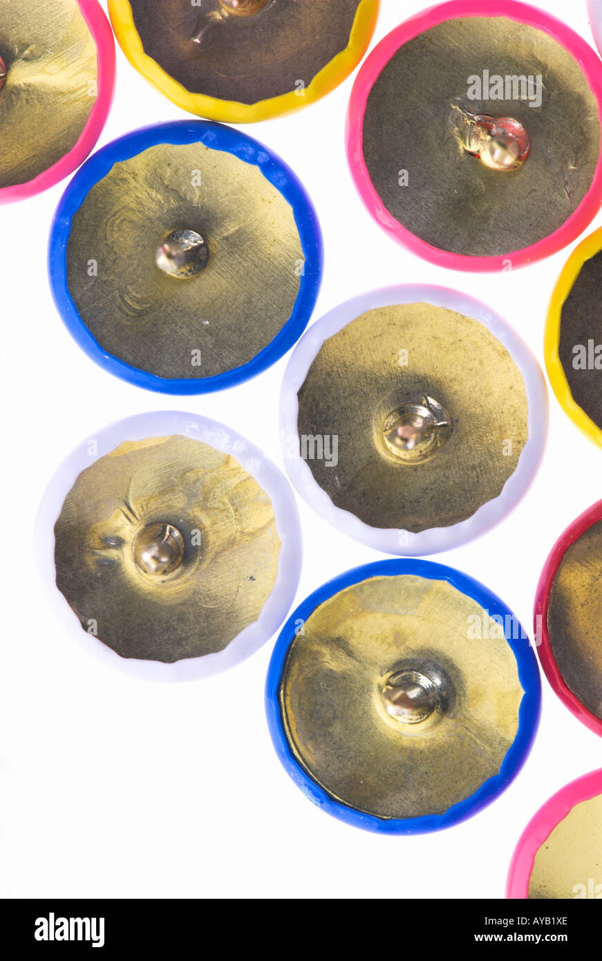 Round thumbtacks hi-res stock photography and images - Alamy