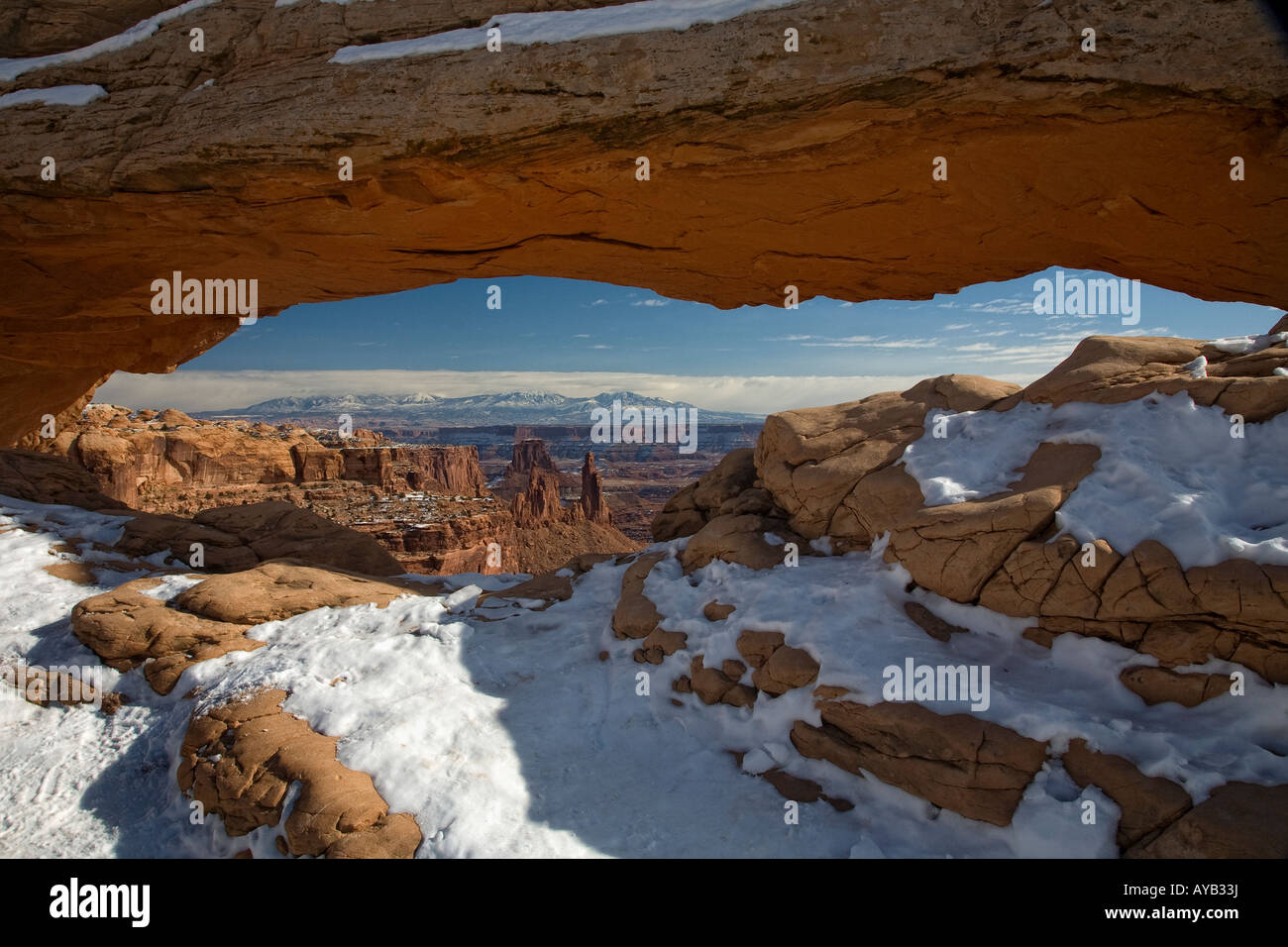 Arch of snow hi-res stock photography and images - Alamy