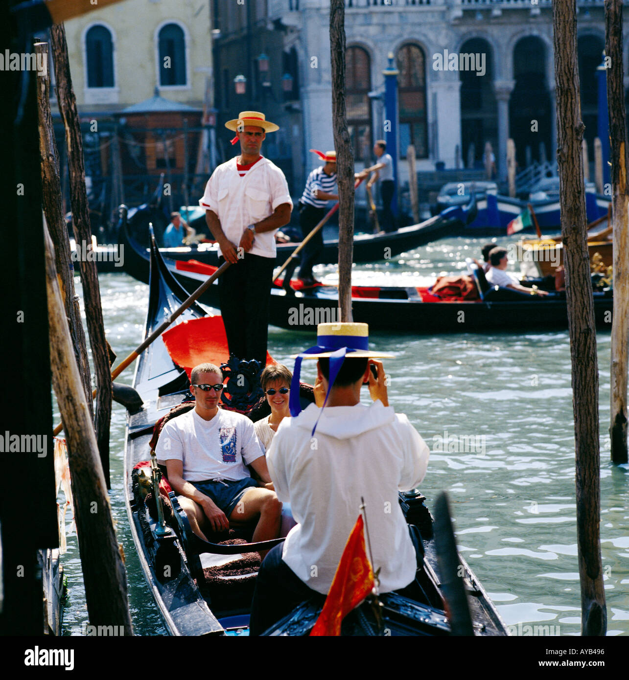 Gondolier souvenir hi-res stock photography and images - Alamy