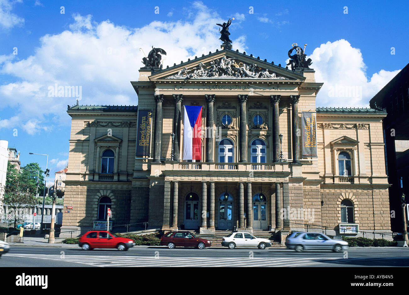 Statni opera house hi-res stock photography and images - Alamy