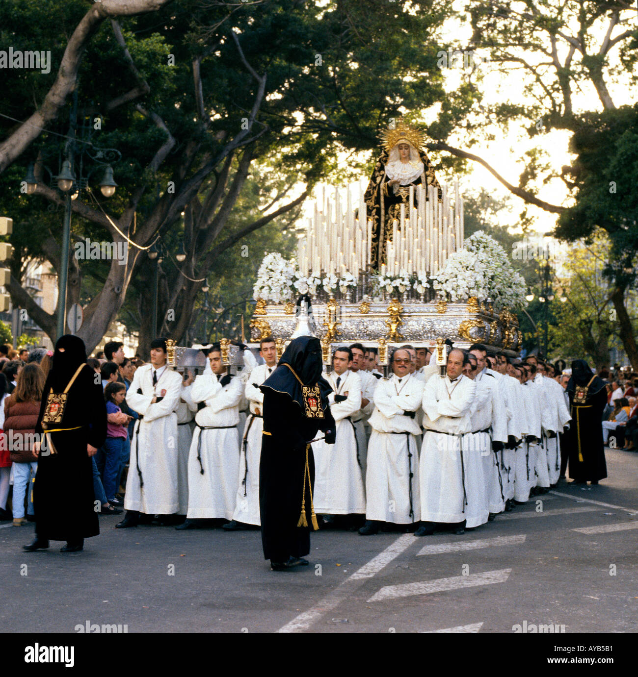 Easter parade hi-res stock photography and images - Alamy