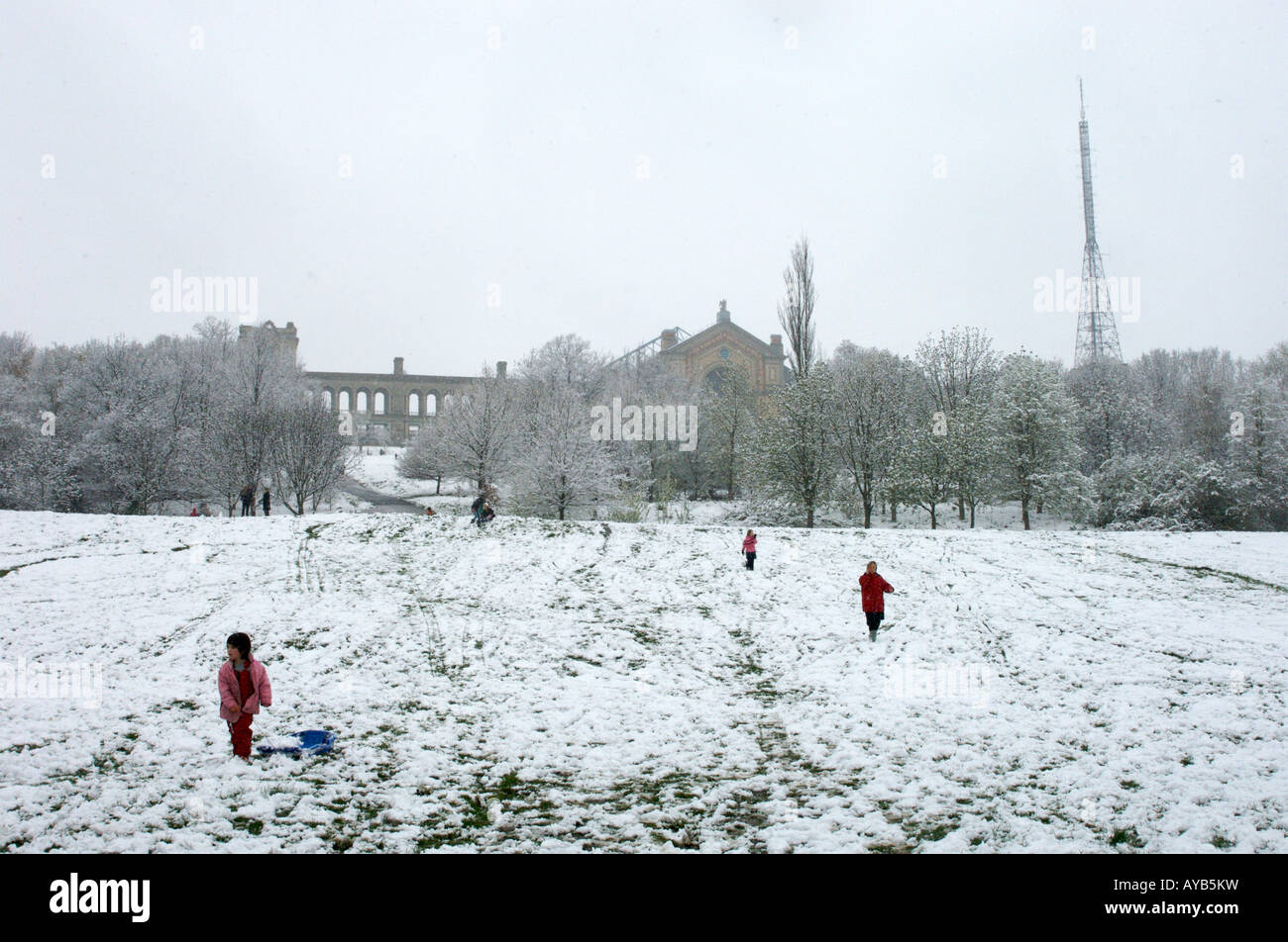 A snowy scene in North London Stock Photo - Alamy