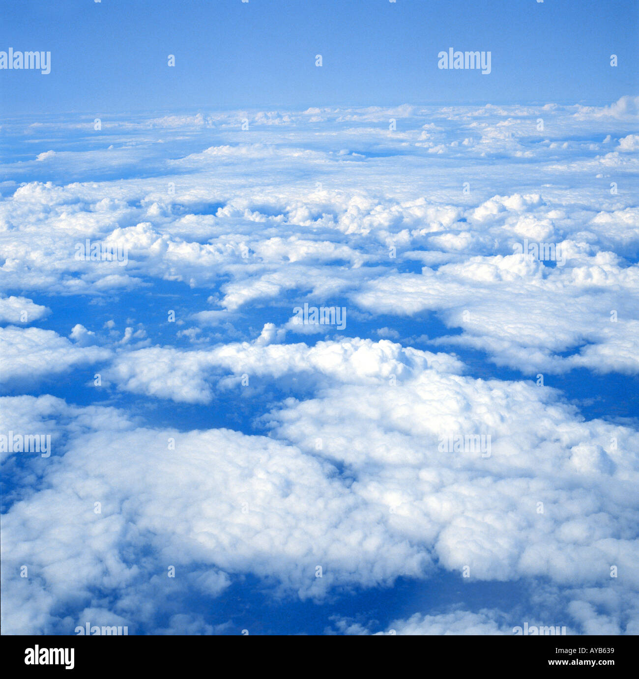 Horizon sky hi-res stock photography and images - Alamy