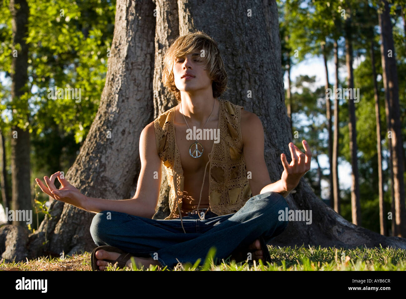 1960s hippy peace symbol hi-res stock photography and images - Alamy