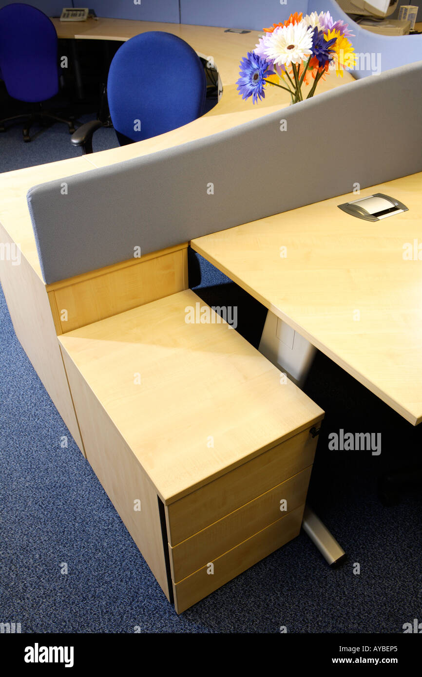 Interview desks hi-res stock photography and images - Alamy