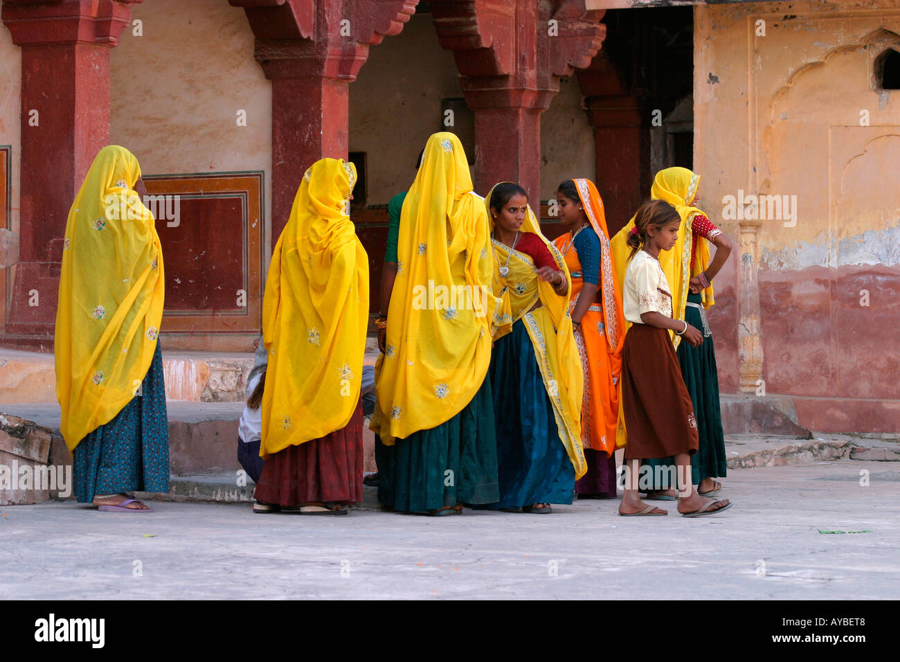 Rajasthani women at the Amber Fort, Jaipur, Rajasthan, India Stock ...