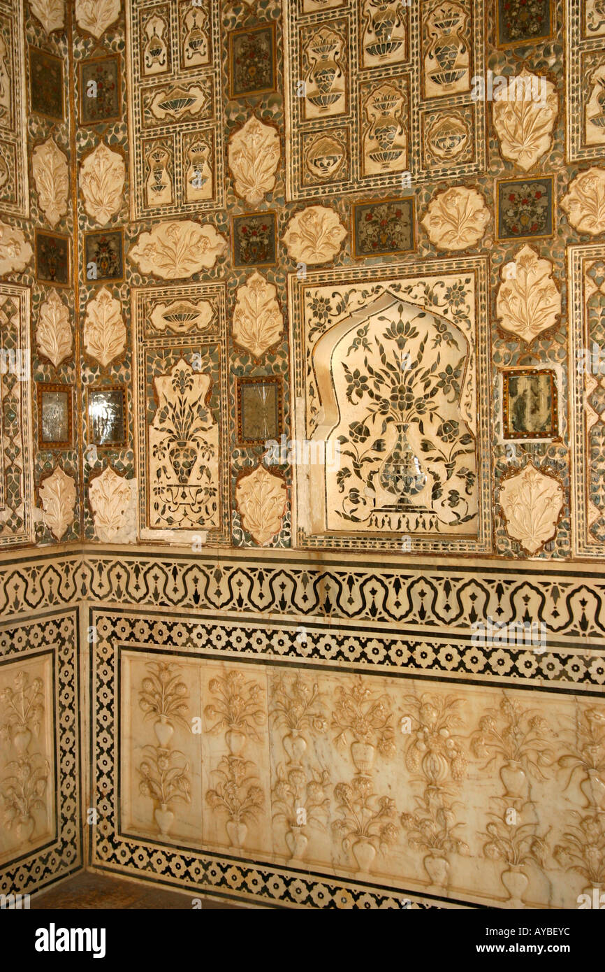 Sheesh Mahal at the Amber Fort, Jaipur, Rajasthan, India Stock Photo ...