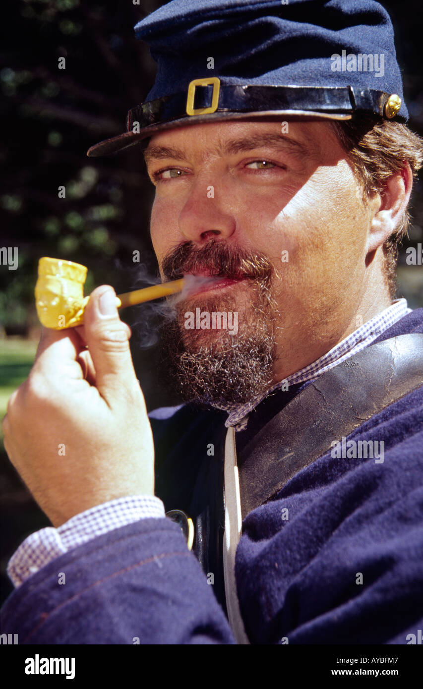 Soldier smoking pipe hi-res stock photography and images - Alamy