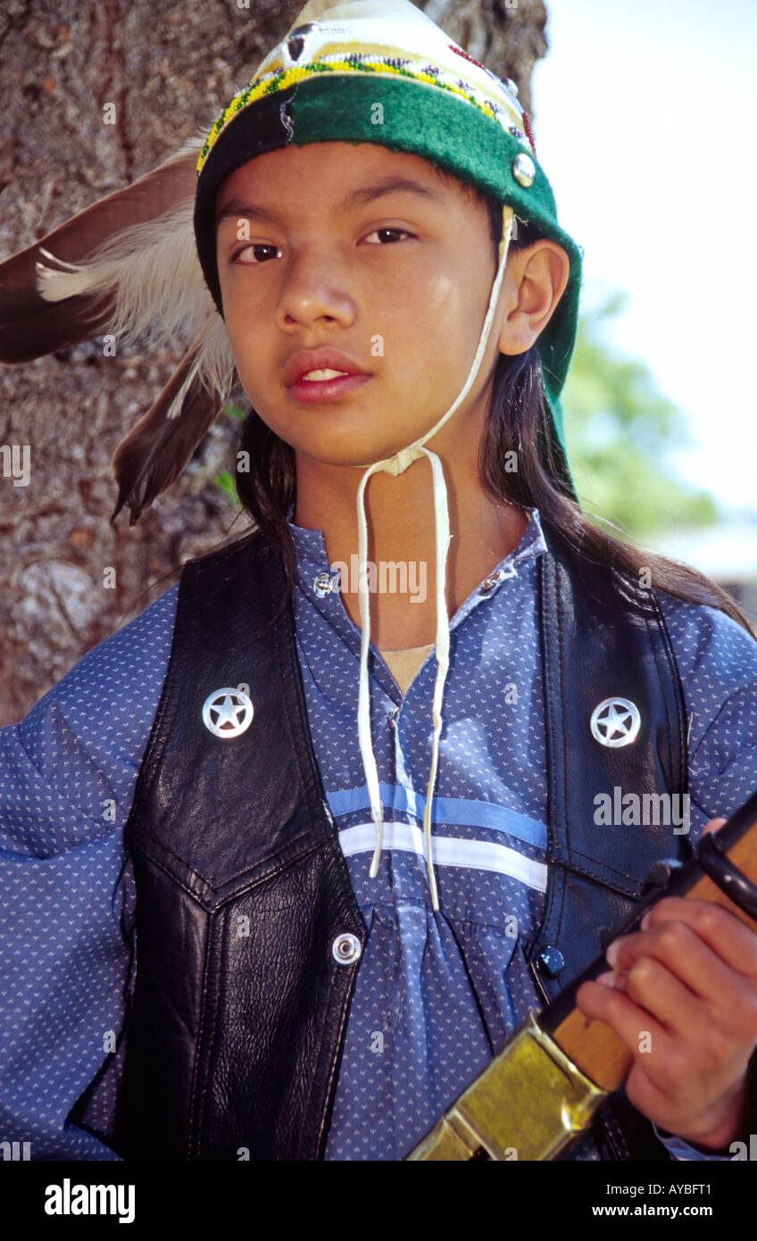 Native american indian teen boy hi-res stock photography and images - Alamy