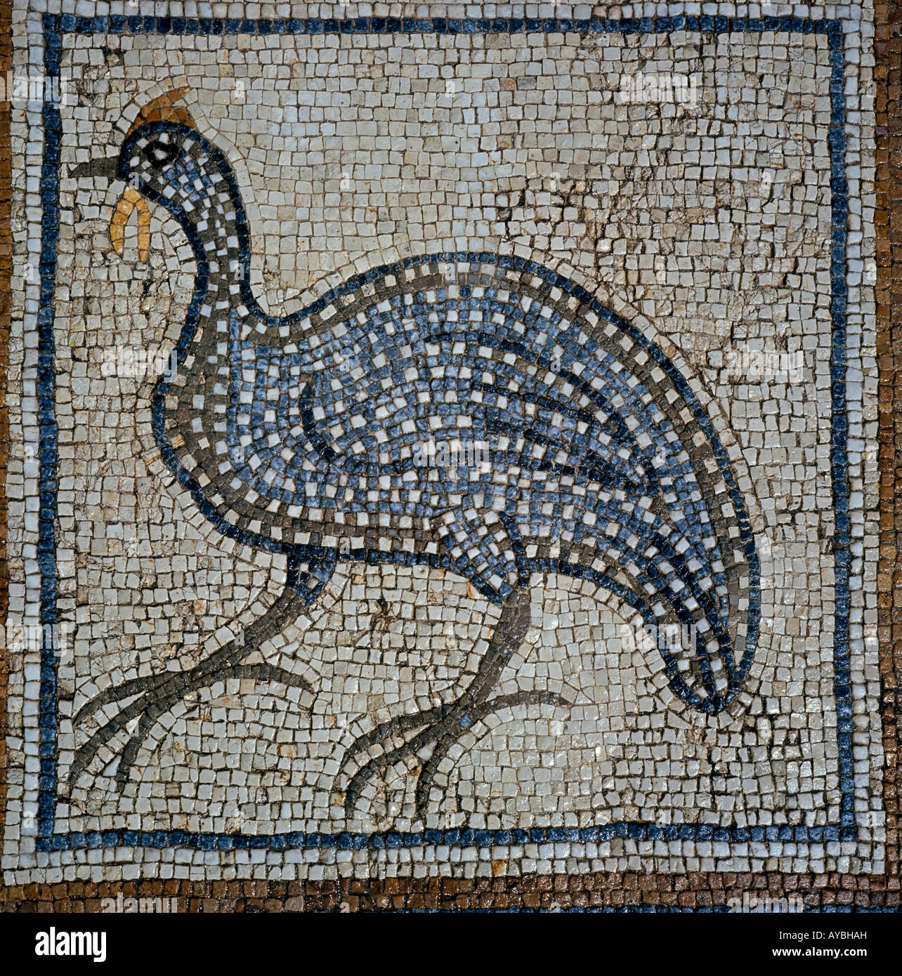 Mosaic bird hi-res stock photography and images - Alamy