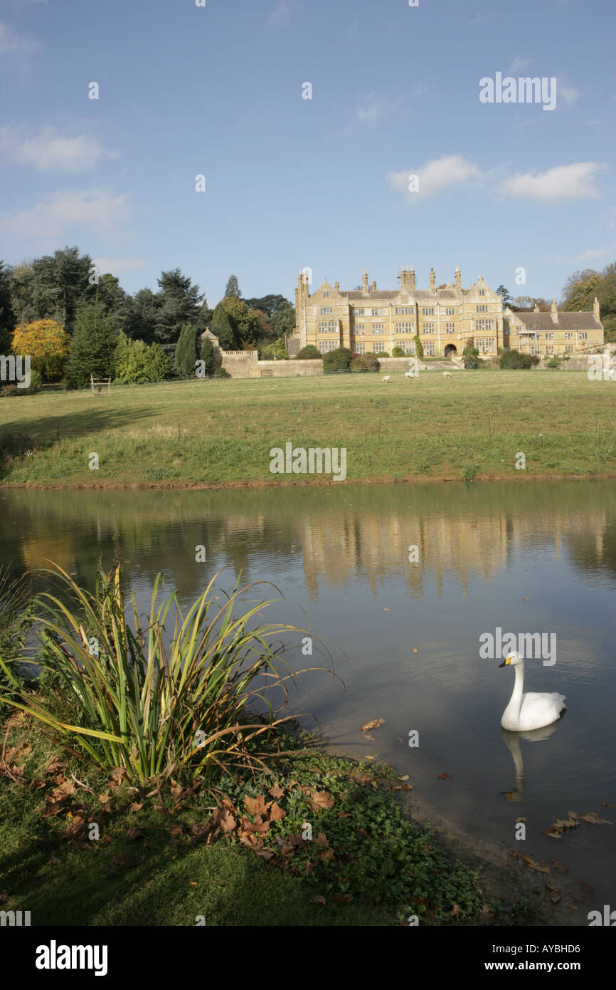 An autumn day at Batsford Park House next to the 50-acre Batsford ...