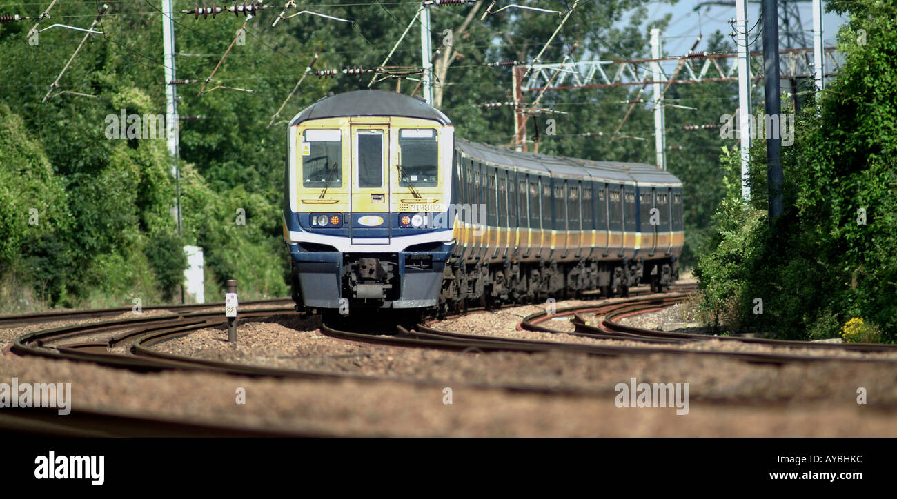 thameslink class 319 train on the midland main line Stock Photo - Alamy