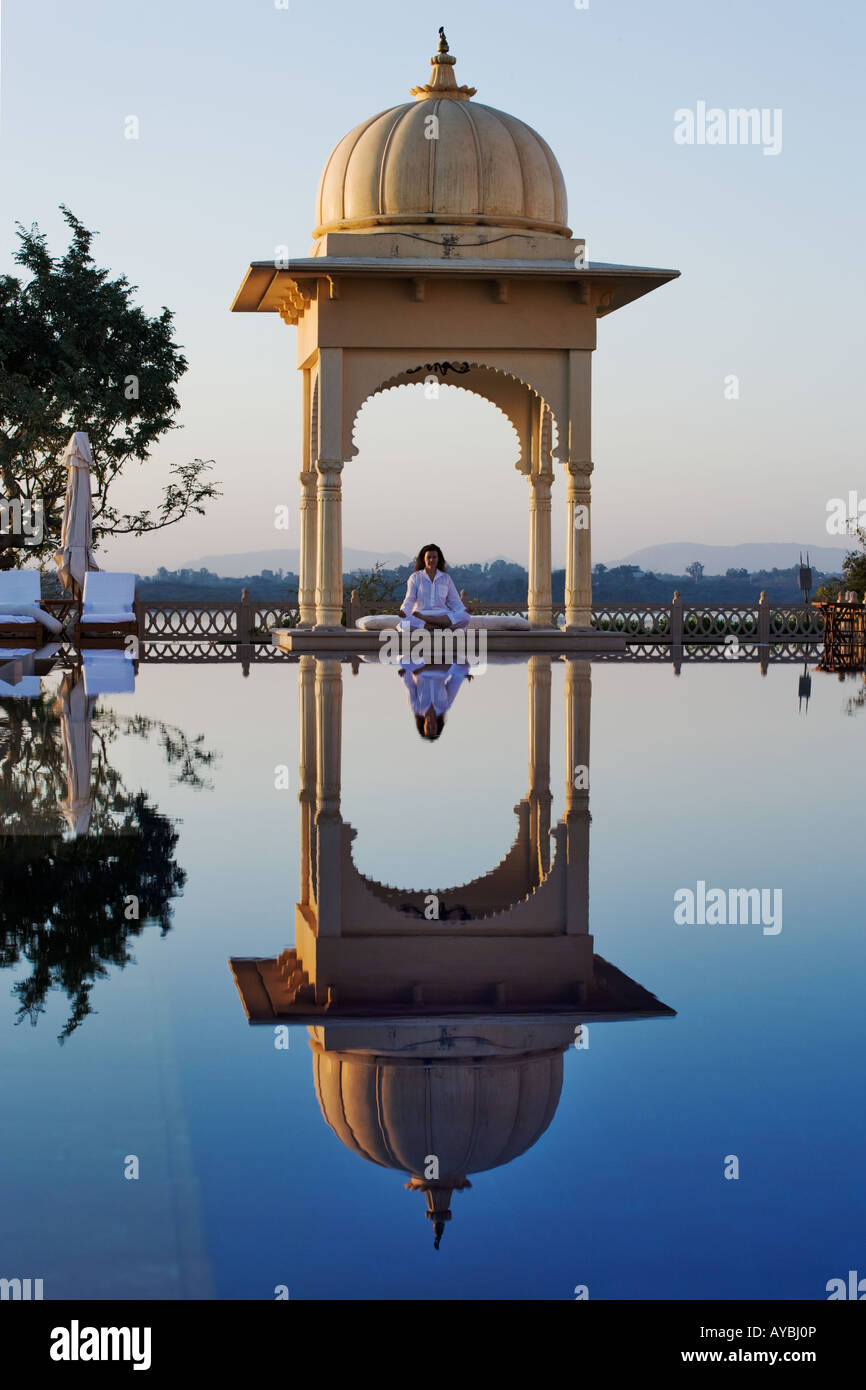 Oberoi udaivilas pool hi-res stock photography and images - Alamy