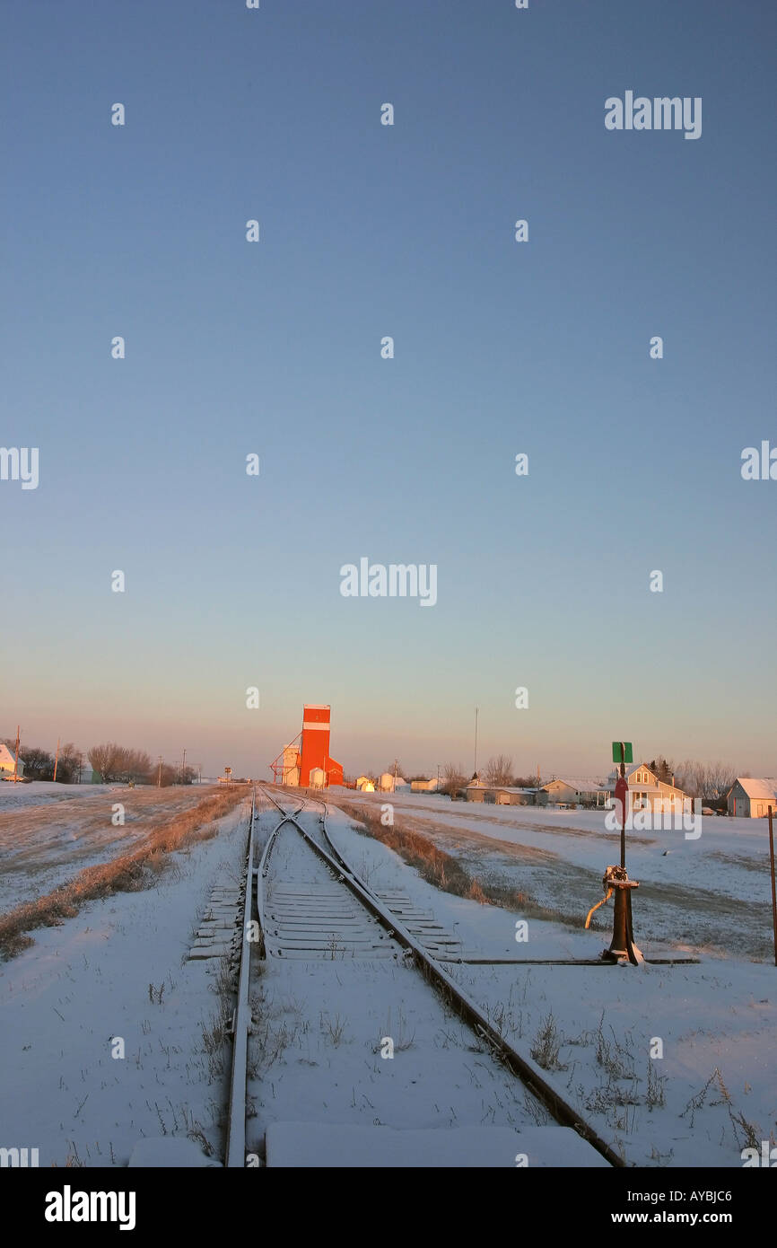 The grain elevators at Bethune in scenic Saskatchewan Stock Photo - Alamy