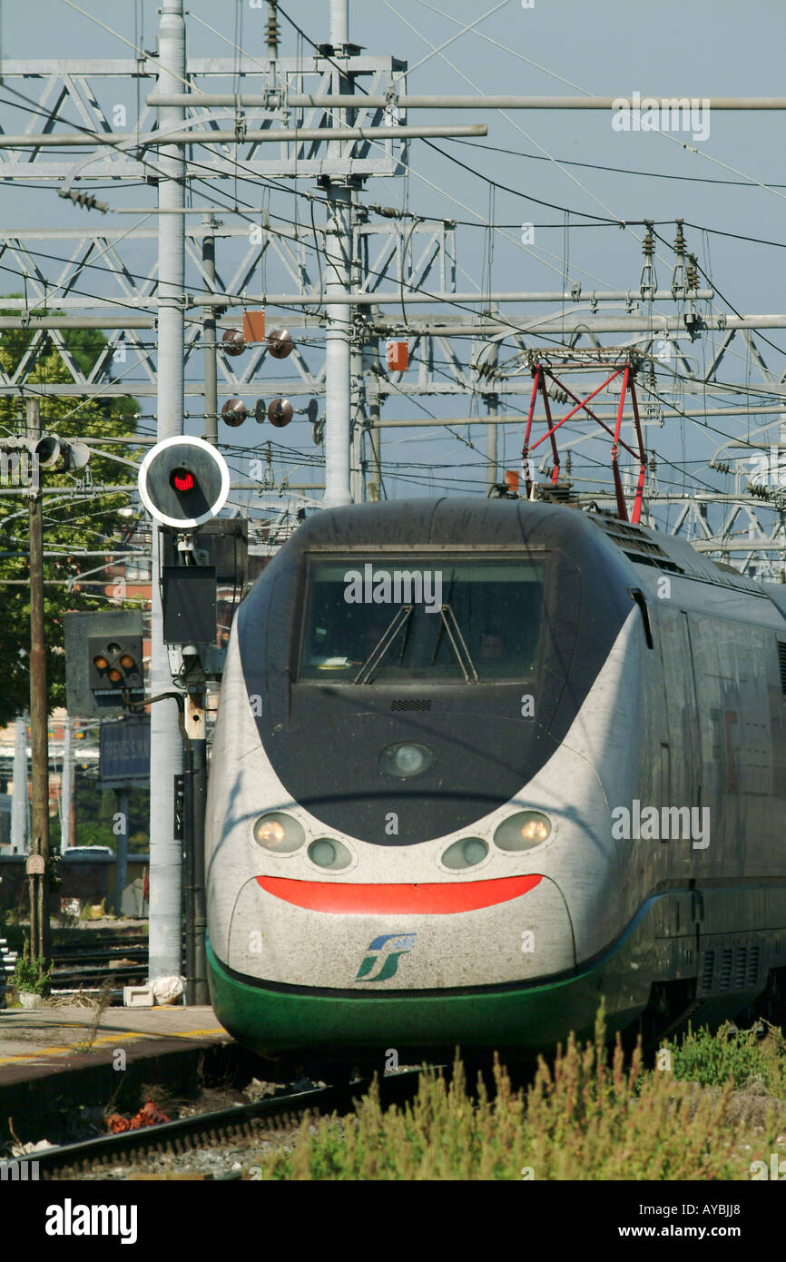 ETR500 Eurostar high speed train approaching SMN railway station ...