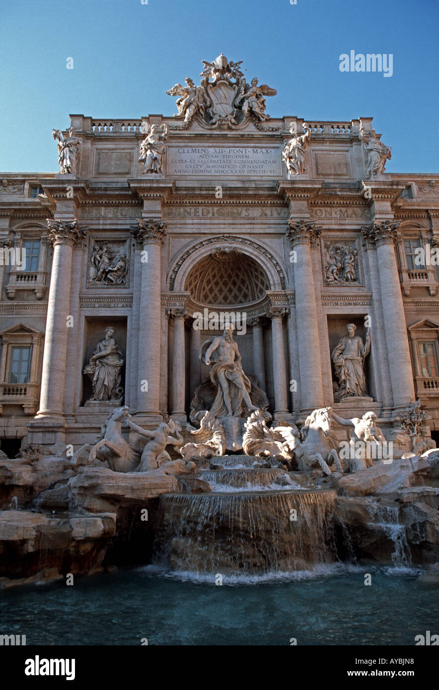 The 18th Century Trevi Fountain in Rome Stock Photo - Alamy
