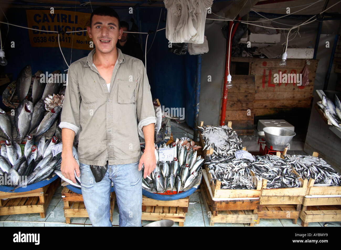 Fish markets in istanbul hi-res stock photography and images - Alamy